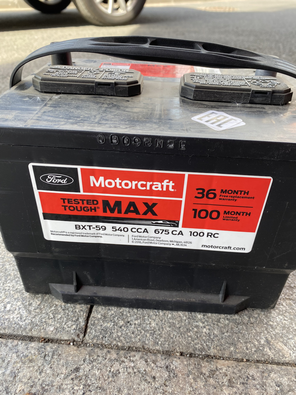 Аккумулятор — новый — Ford Explorer (5G), 3,5 л, 2013 года | запчасти ...