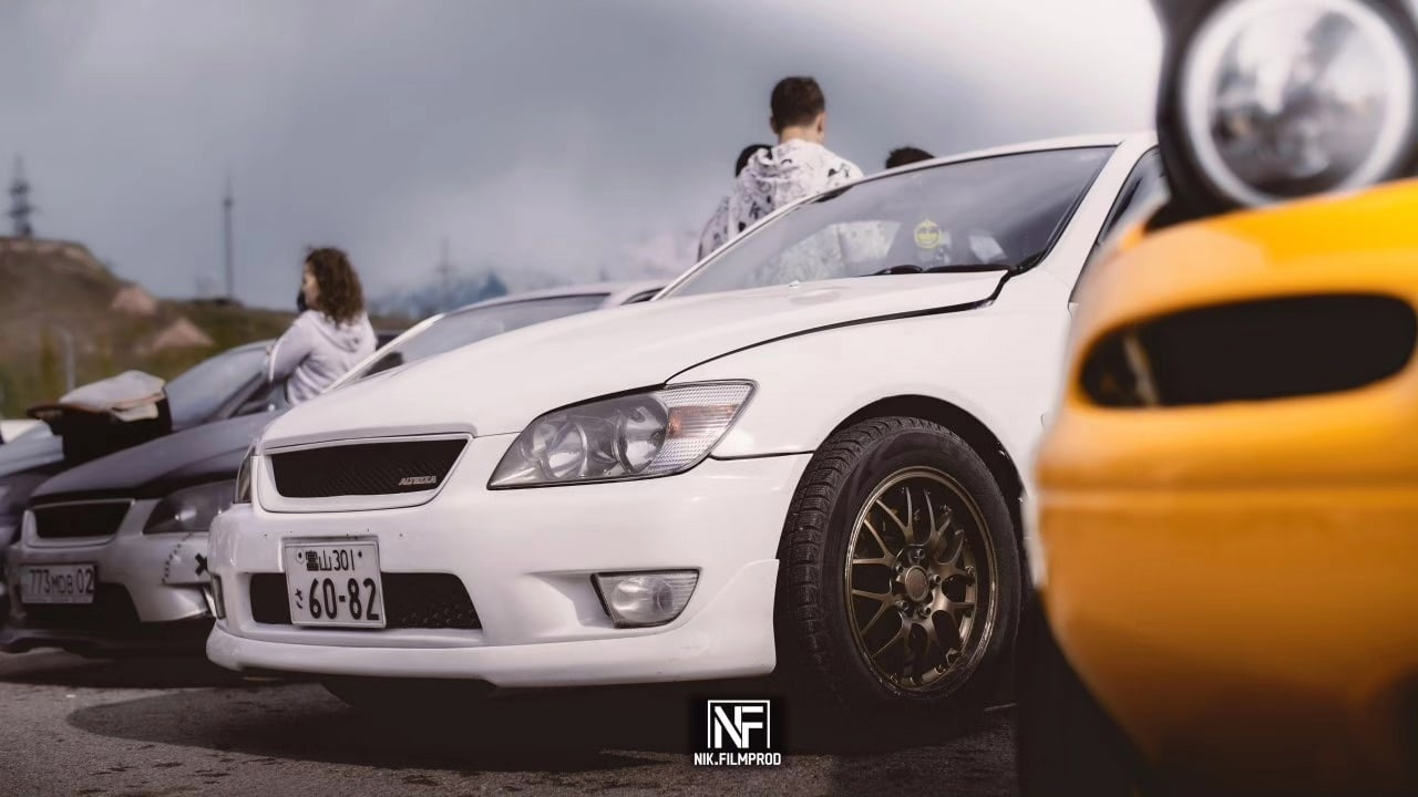 Toyota Altezza 2.0 бензиновый 1999 | TRD Style ホワイトパール на DRIVE2