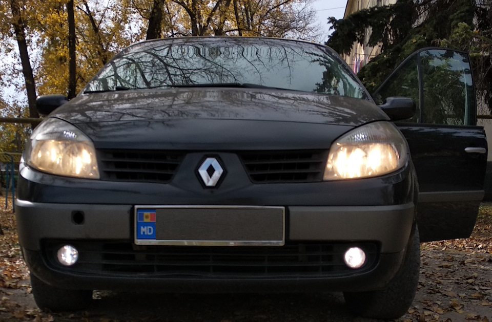 Головной свет. — Renault Grand Scenic II, 1,5 л, 2005 года | своими ...