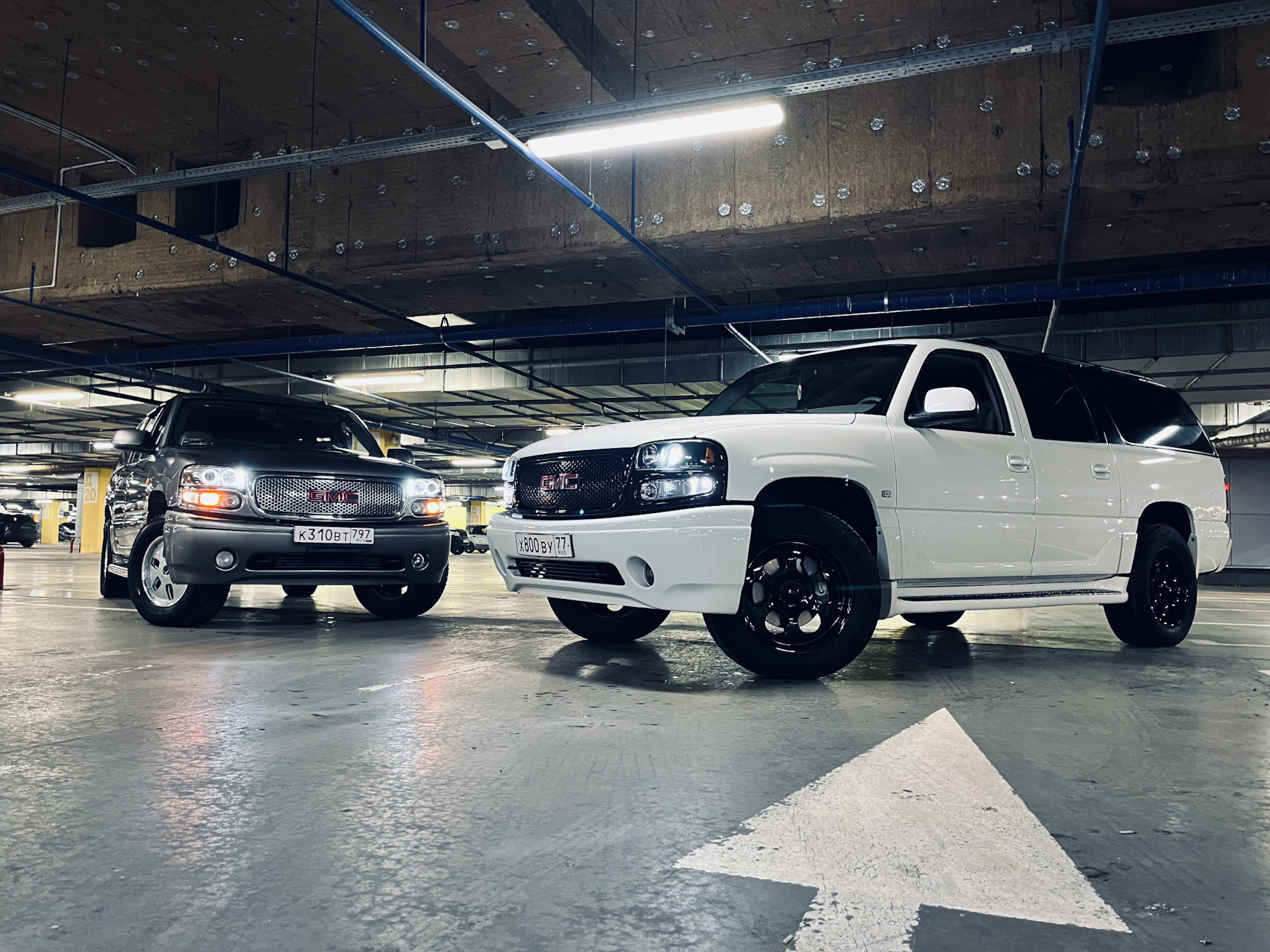 🚐 Вечерочек, братишечки 🚐 — GMC Yukon (GMT800), 6 л, 2004 года ...