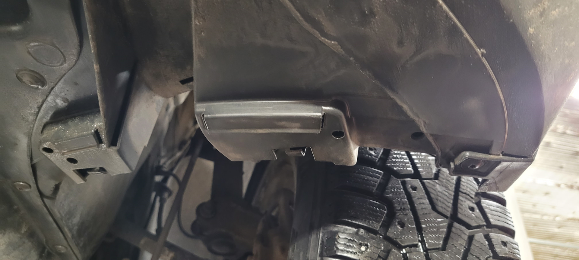 "САМЫЕ ПЕРЕДНИЕ БРЫЗГОВИКИ (СПОЙЛЕР)" ПЕРЕДНИХ АРОК — Volkswagen Tiguan ...