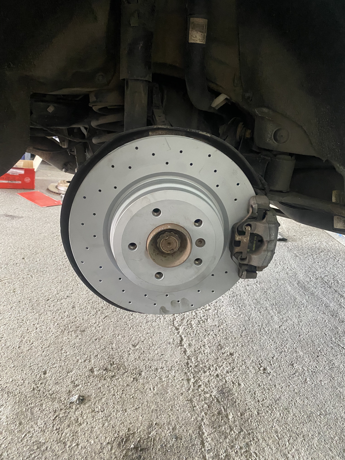 Замена тормозных дисков в круг!😎 — BMW 3 series Convertible (E93), 3 л ...