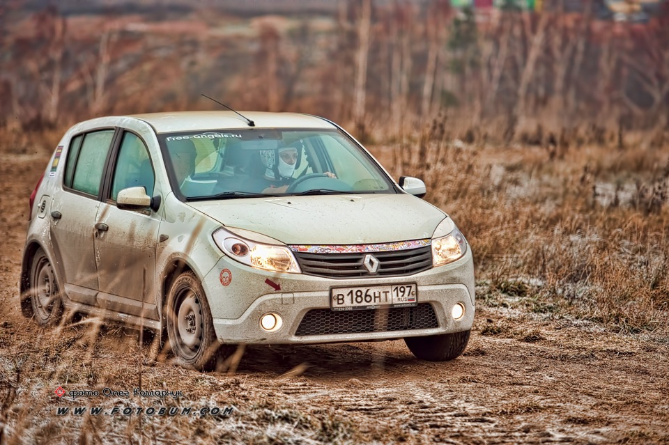 Как это было: ДОСААФ 1 этап — Renault Sandero 1G, 1,6 л, 2011 года | фотография | DRIVE2