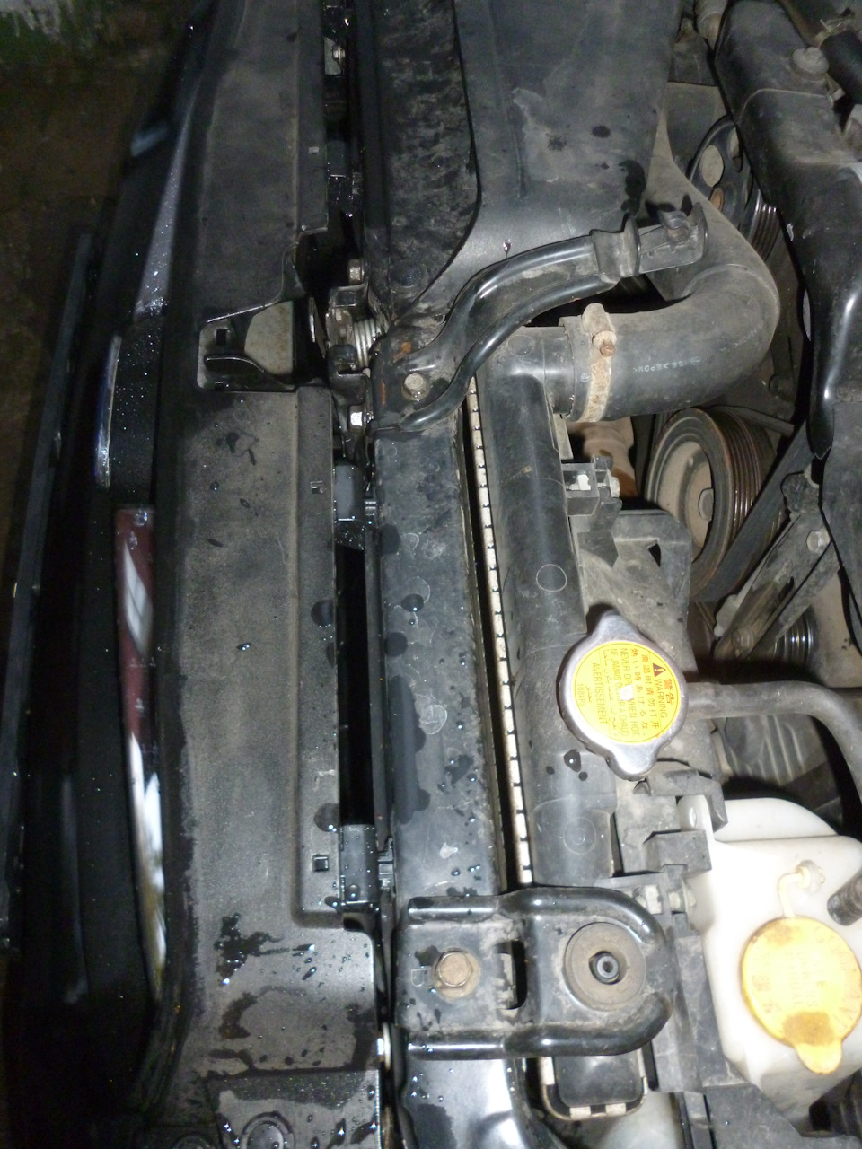 Клипсы решетки радиатора 91165AG140 и капота 90814FC001 — Subaru Legacy ...