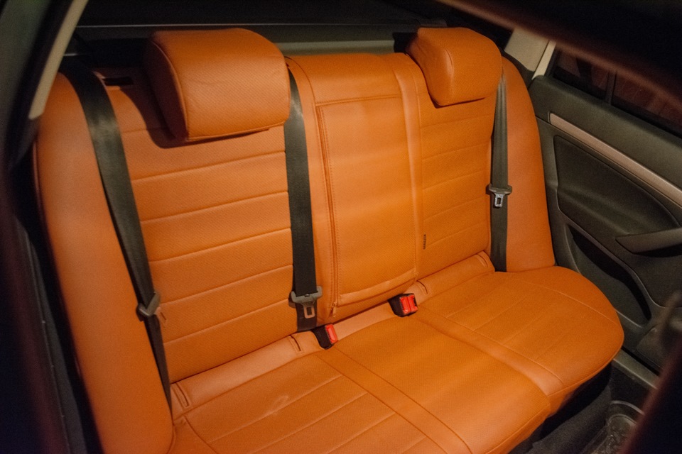 Чехлы из экокожи на Škoda Octavia II (A5) универсал. — DRIVE2