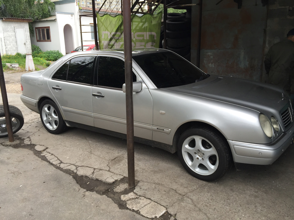 И сново диски на W210-й :) — Mercedes-Benz E-Class (W210), 3,2 л, 1999 года | колёсные диски ...