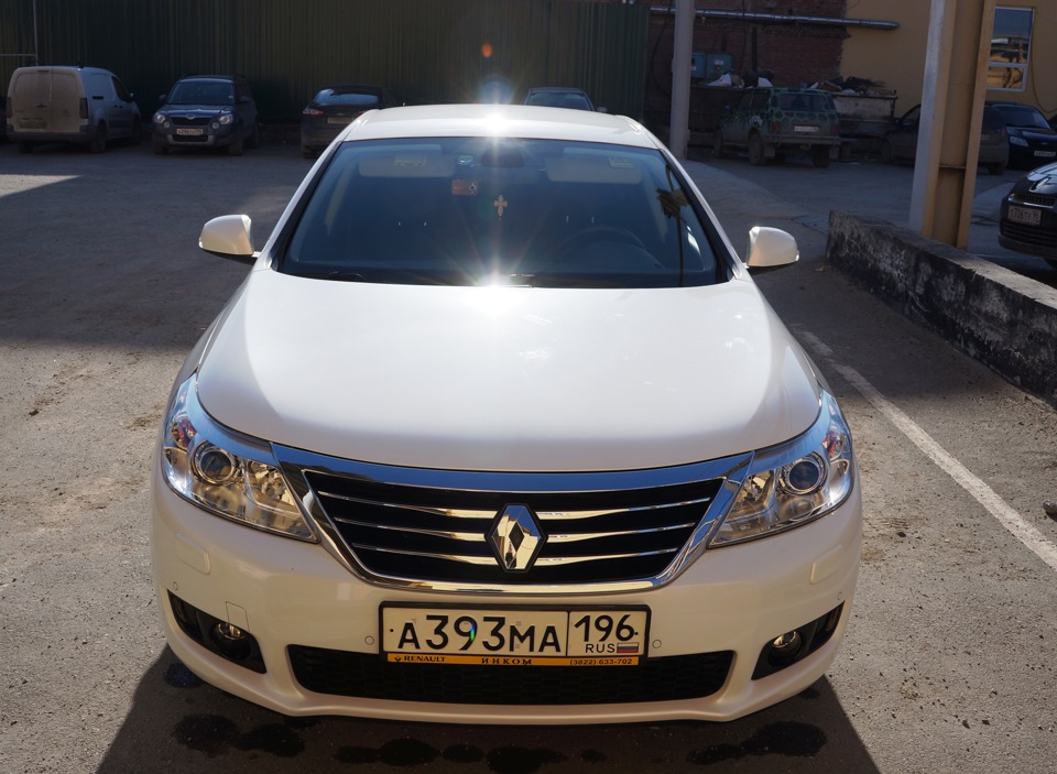 Хромированные рамки для номерных знаков — Renault Latitude, 2,5 л, 2013 ...