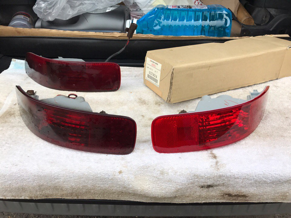 8337A014 ФОНАРЬ В СБОРЕ, ПРОТИВОТУМ., ЗАДН.ПРАВ. Mitsubishi | Запчасти ...