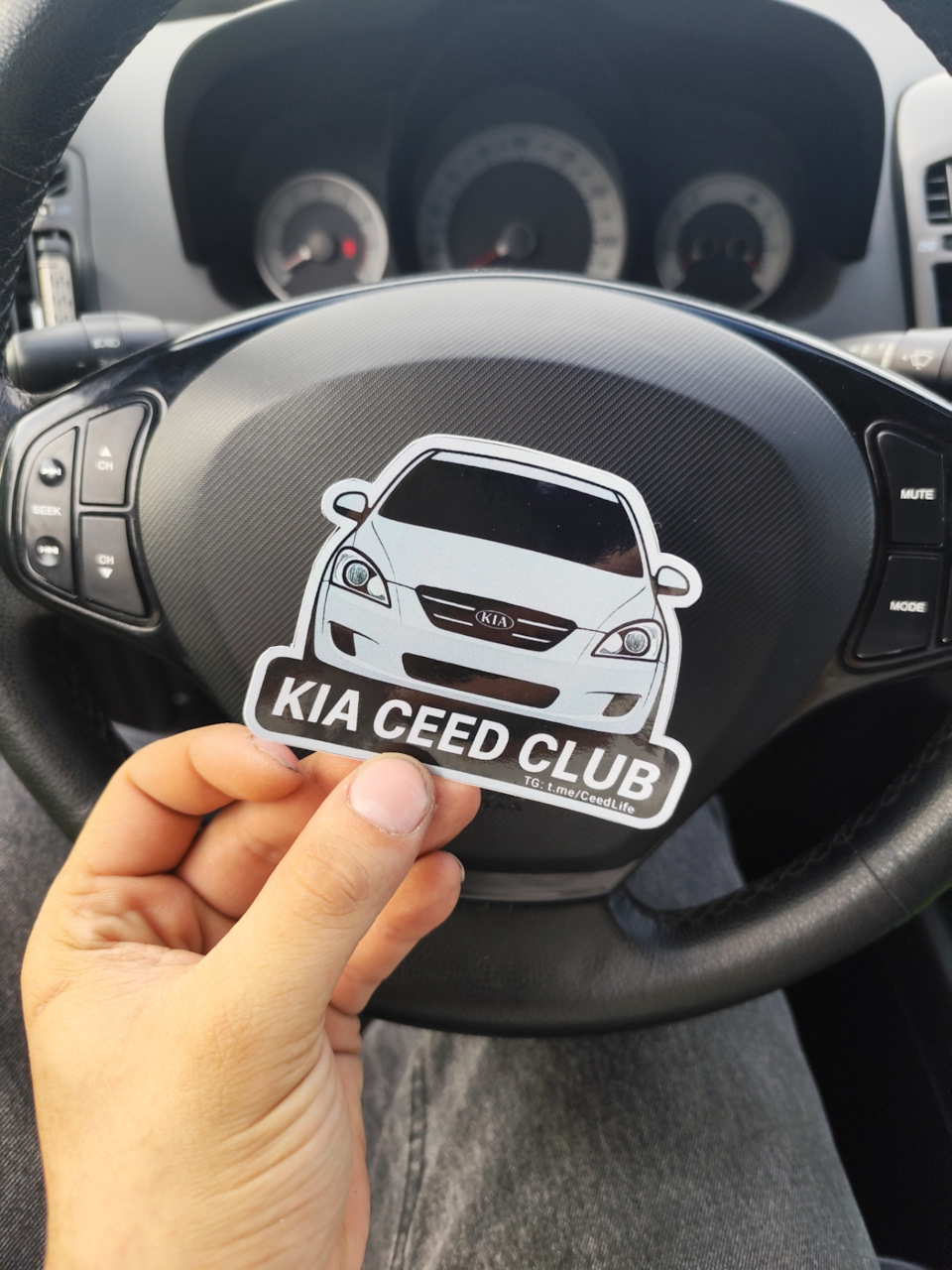 [Наклейка] kia ceed club — KIA Ceed (1G), 1,6 л, 2008 года | просто так ...