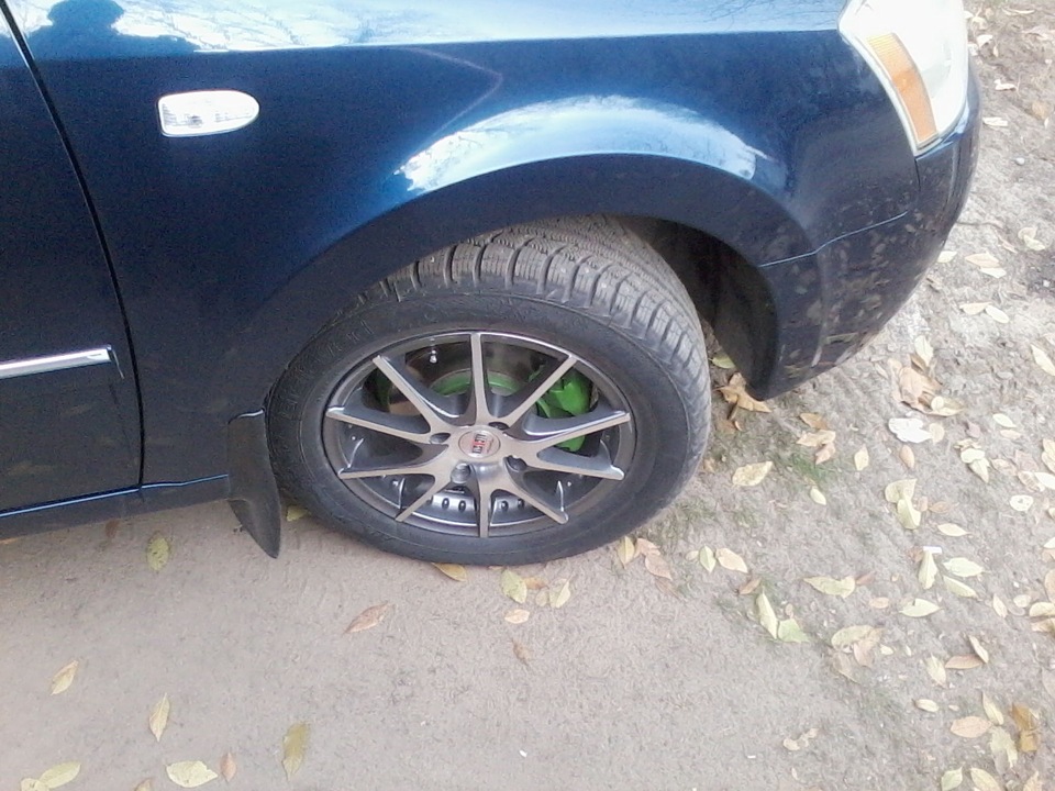 Покрасил суппорта — ТагАЗ Vortex Estina, 2 л, 2009 года | стайлинг | DRIVE2