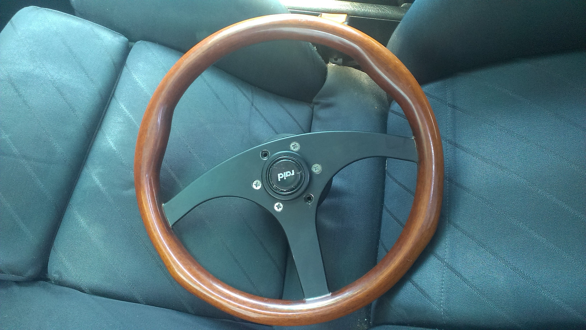 Ништяковый руль RAID 100 у меня! — Audi 100 Avant (C3), 1,8 л, 1990 ...