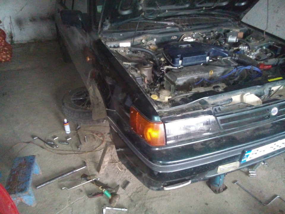 Замена передних пружин — Nissan Sunny (N13), 1,6 л, 1990 года | своими ...
