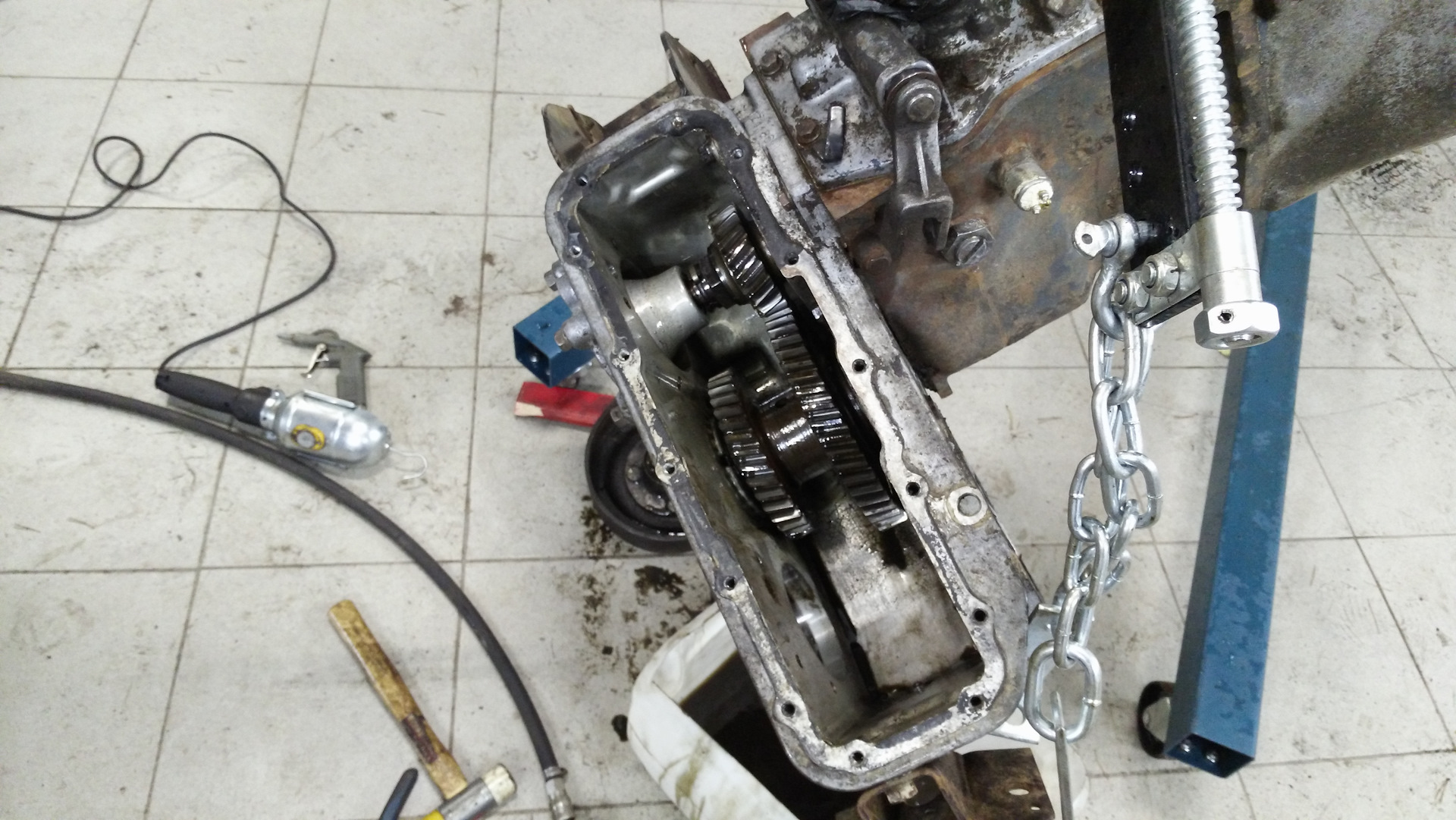 Продуктивный день (1) — Nissan Patrol (K160), 4,2 л, 1987 года | визит ...