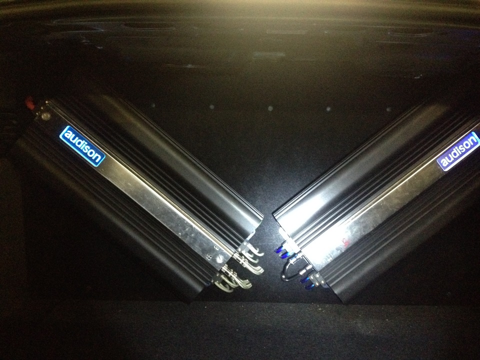 симетричнная установка audison vrx 4.300 — Audi A4 (B7), 1,6 л, 2006 ...