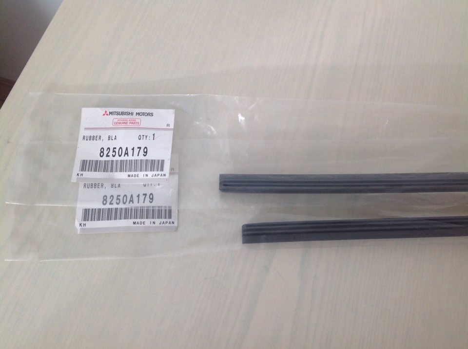 Замена резинок дворников на оригинал — Mitsubishi Lancer X, 2 л, 2007 ...