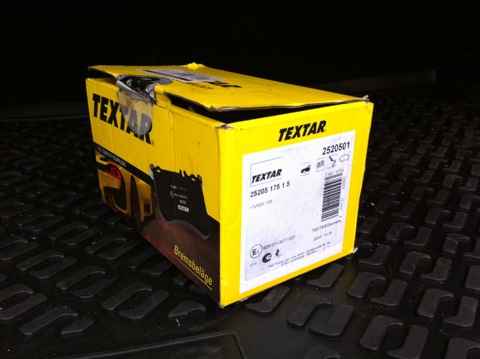 2520501 Комплект тормозных колодок. Передняя ось TEXTAR | Запчасти на ...