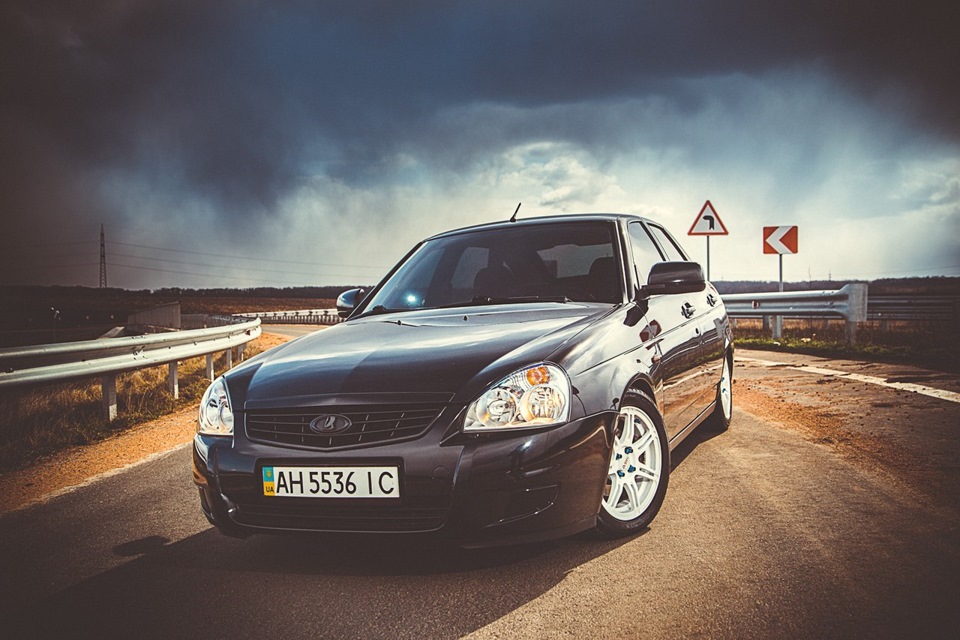 Фотосет 2 — Lada Приора хэтчбек, 1,6 л, 2013 года | фотография | DRIVE2