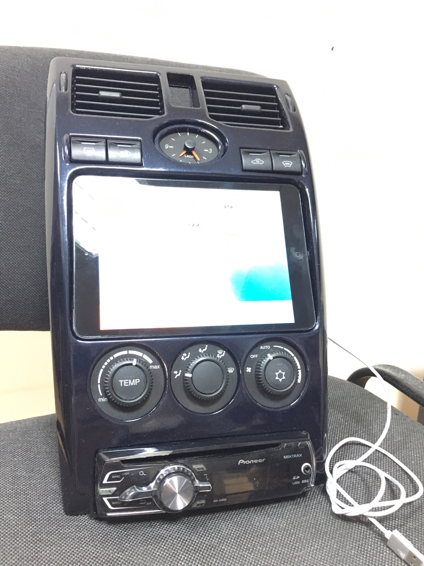 iPad в приору (часть 2) — KIA Rio (3G), 1,6 л, 2014 года | автозвук ...