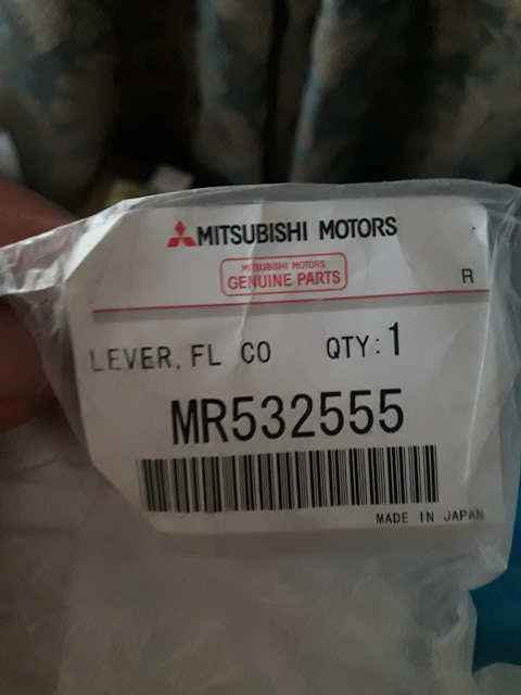 MR532555 РУЧКА БАРДАЧКА PAJERO IV Mitsubishi | Запчасти на DRIVE2