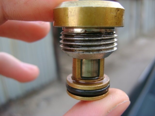 078103175D Клапан обратный VAG | Запчасти на DRIVE2