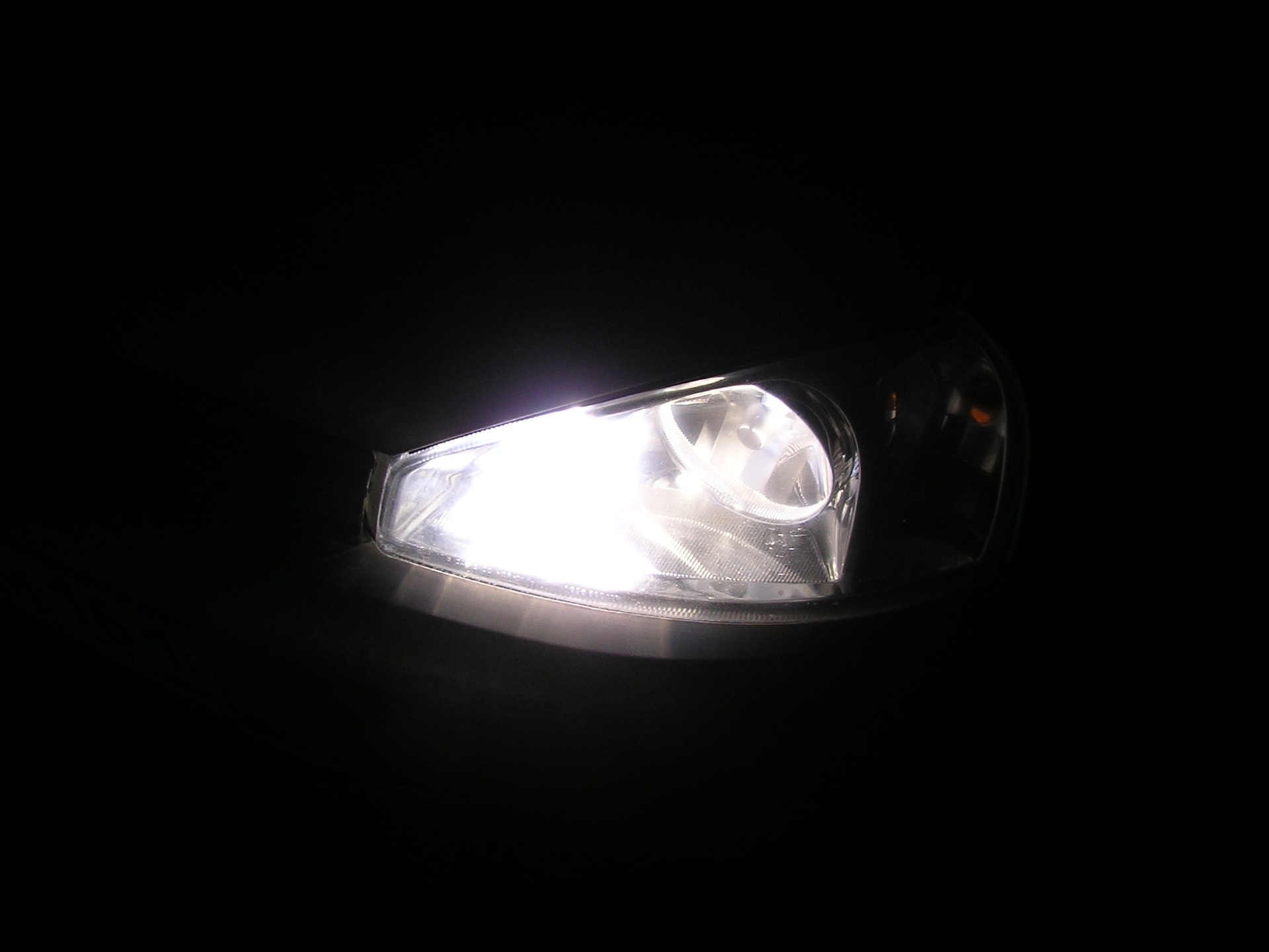 Philips CrystalVision, ближний свет — Lada Калина седан, 1,6 л, 2006 ...