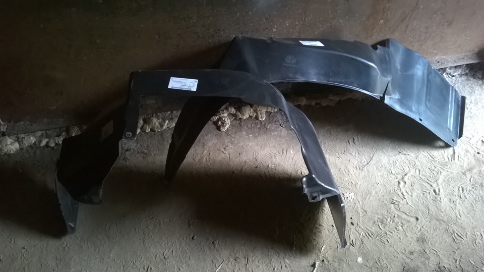 Установка передних заводских подкрылок — Daewoo Nexia (N150), 1,6 л ...