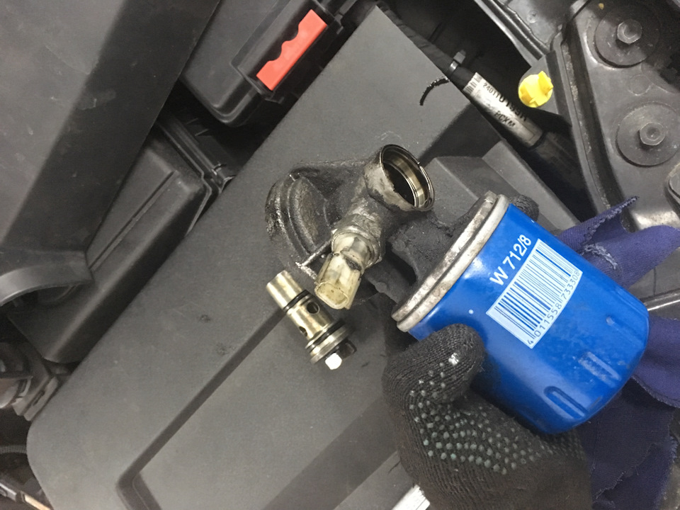 Лечим масленое запотевание масляного охладителя и дроссельной заслонки ...