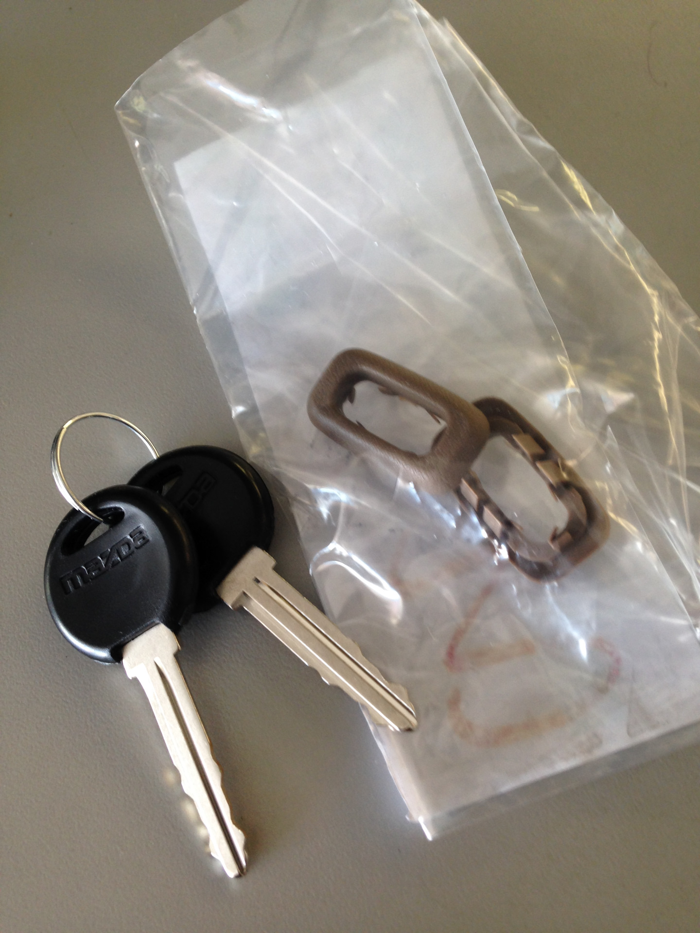 New keys and lock bezels — Mazda B-Series V, 2 л, 1987 года | запчасти ...