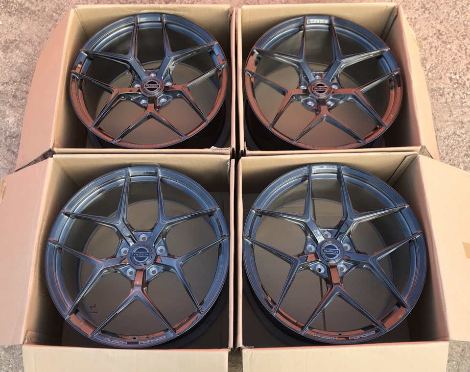 Новые кованые диски Rusch R0770 R22 в крутом цвете Gloss Dark Brushed ...