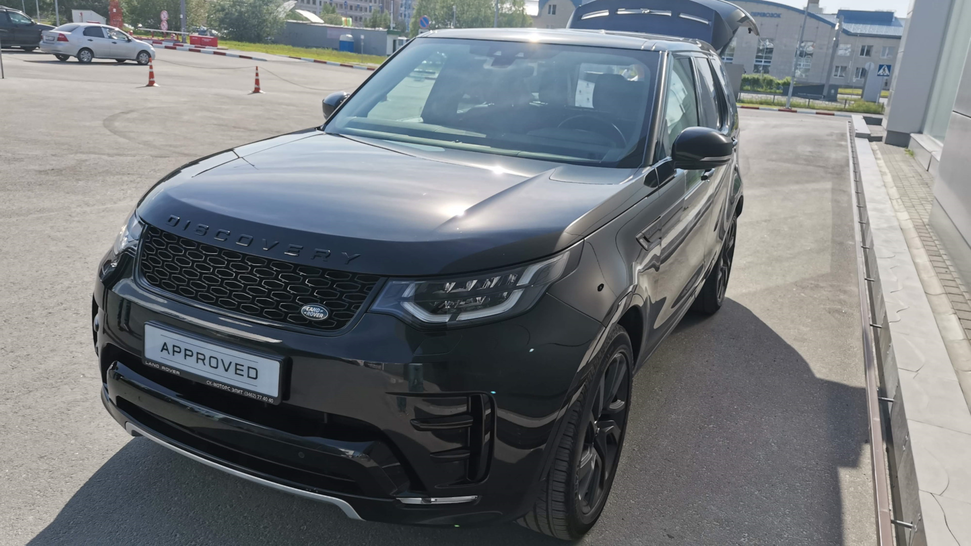 Land Rover Discovery V 2.0 бензиновый 2018 | на DRIVE2