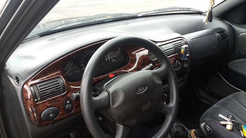 Хочу подсказки Плиззз — Ford Escort Mk6 1 8 л 1995 года просто