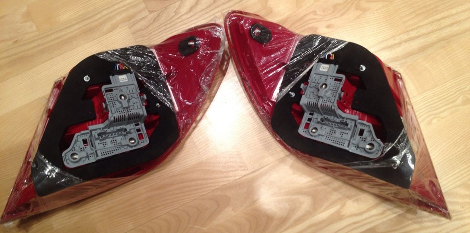 Задние фонари рестайл 2012 (part 1) — Mercedes-Benz C-Class (W204), 0,7 ...