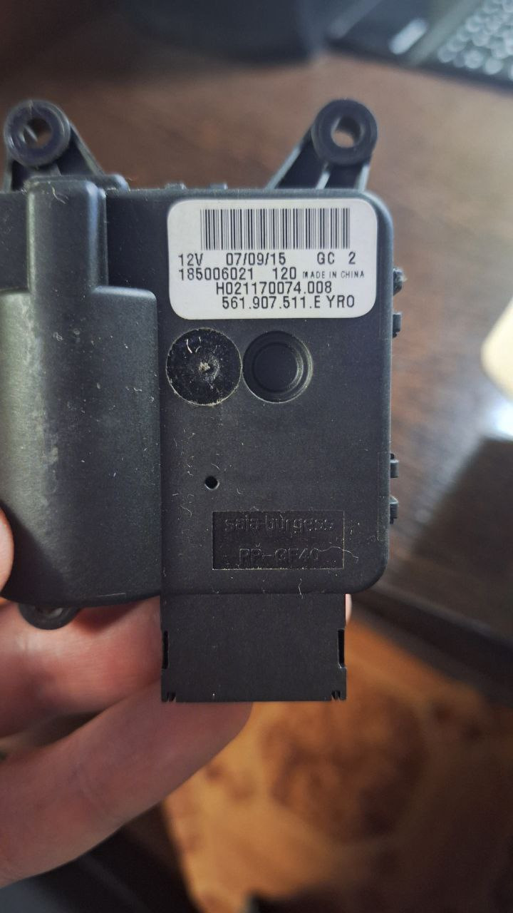 Запотевание лобового стекла ч. 3 — Volkswagen Passat B7, 1,8 л, 2015 года | поломка | DRIVE2