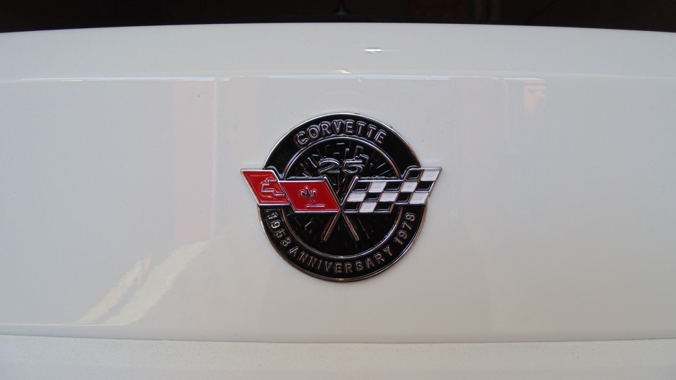 Шильдик корветт… — Chevrolet Cruze (1G), 1,6 л, 2011 года | аксессуары ...