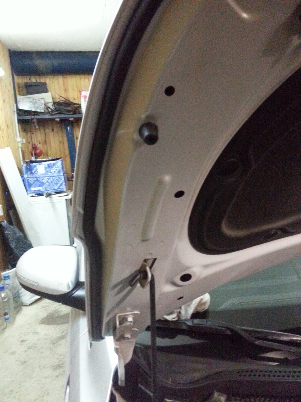 прокладка уплотнителя капота — KIA Rio (3G), 1,6 л, 2012 года | своими ...