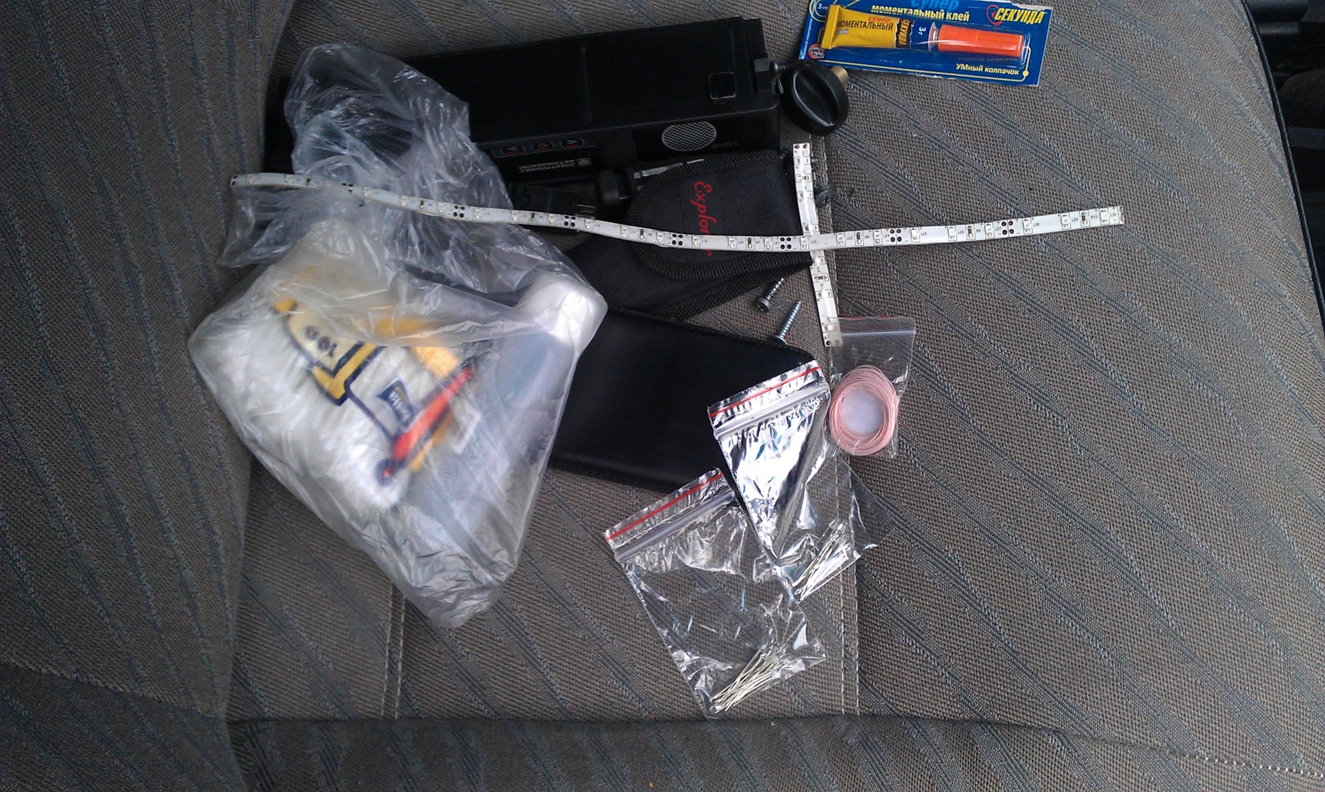 диодная лента и лампочки в габариты)) — Lada 2115, 1,5 л, 2004 года ...