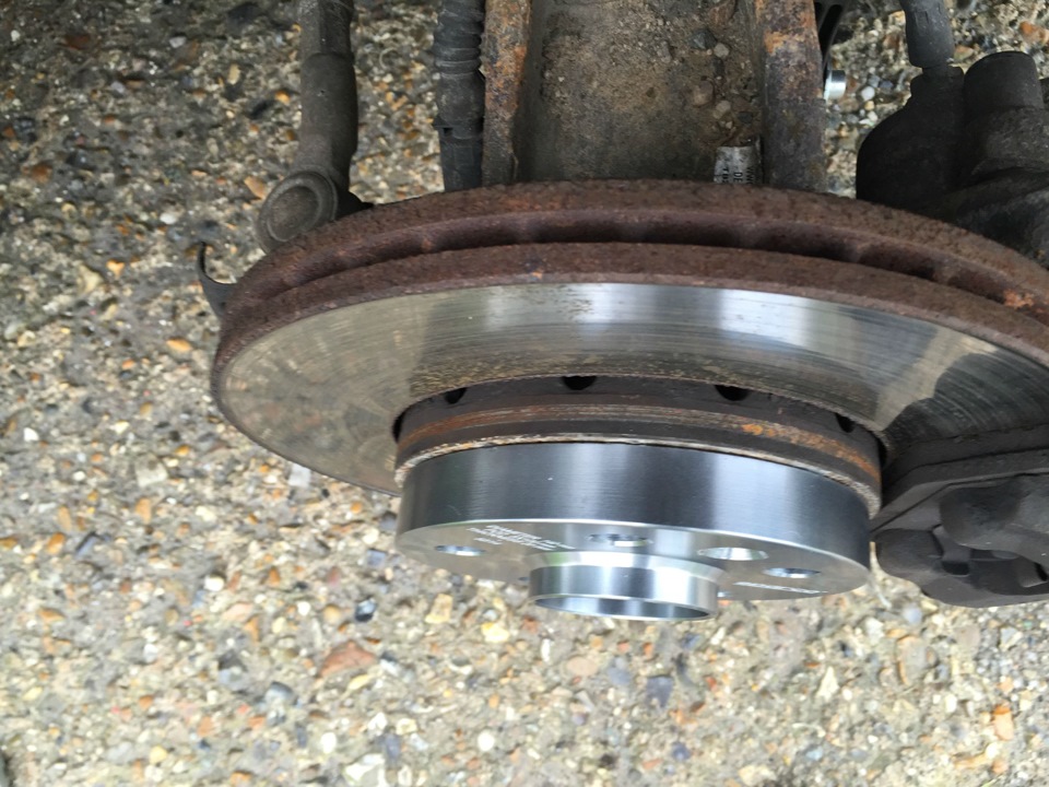 проставки под колеса — SEAT Leon (Mk I), 1,8 л, 2002 года | тюнинг | DRIVE2