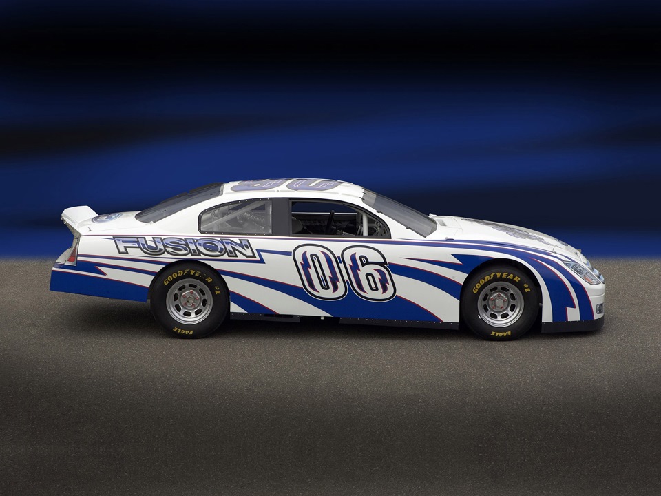 NASCAR Race Car #18 — DRIVE2