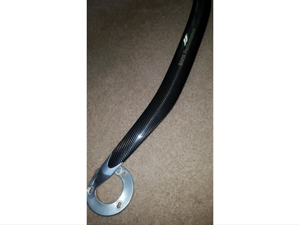 Дооснащение Bmw Performance "Распорка передних стаканов" — BMW 3 series ...