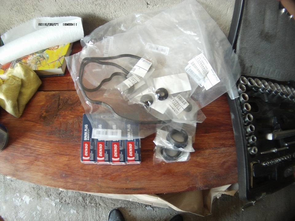 Замена прокладок клапанных крышек и свечных колодцев — Subaru Impreza ...