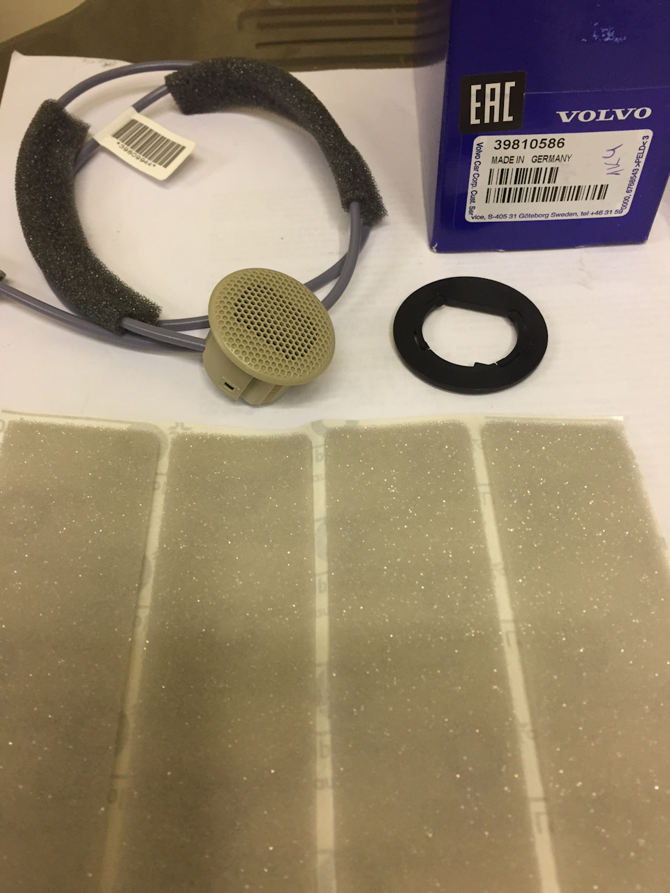 Установка микрофона в обшивку потолка — Volvo S80 (2G), 2,5 л, 2008 ...