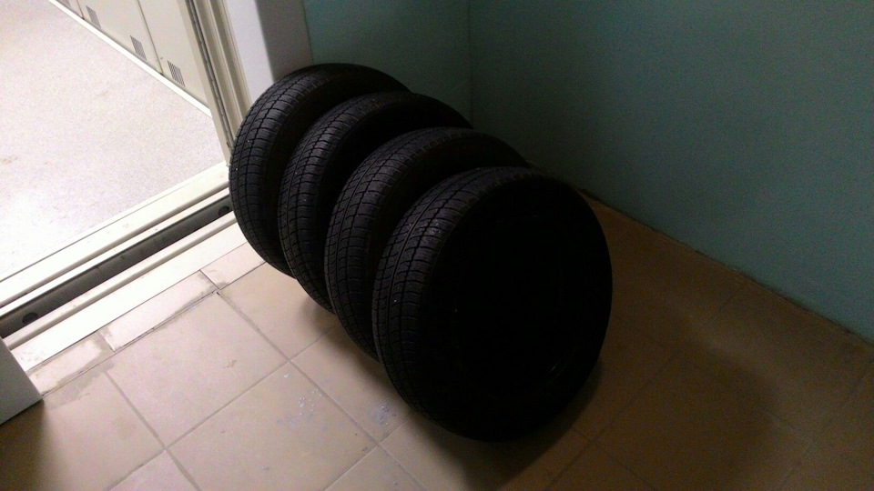 Новая резина — Yokohama Blu Earth AE01 185/60 R14 Лето — Lada Калина ...