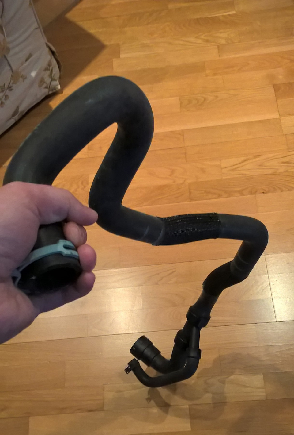 1790339 Патрубок радиатора охлаждения нижний Mon07 Ford | Запчасти на ...