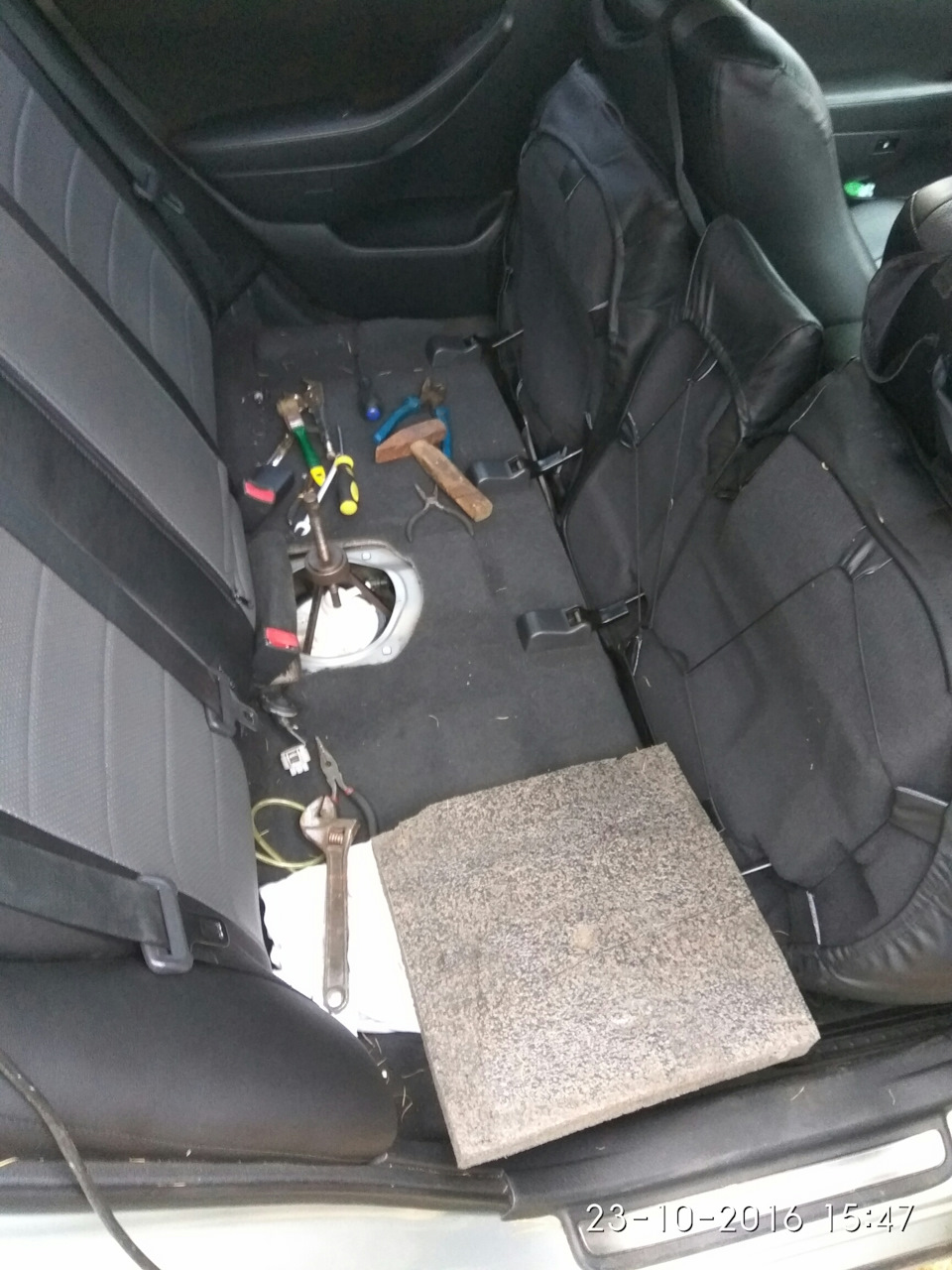 Топливный фильтр, бак. Авенсис. — Toyota Avensis II, 1,8 л, 2007 года ...