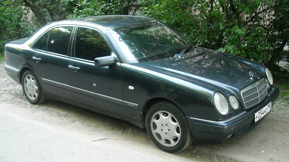 Mercedes-Benz E-class (W210) 4.2 бензиновый 1997 | E 420 V8 на DRIVE2