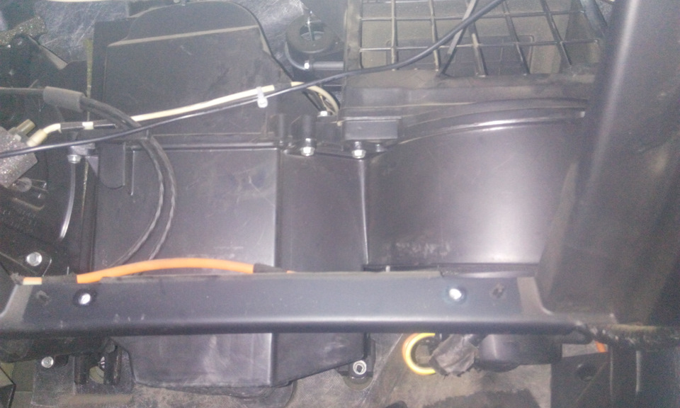 Провод для регистратора — Ford Maverick II, 3 л, 2006 года ...