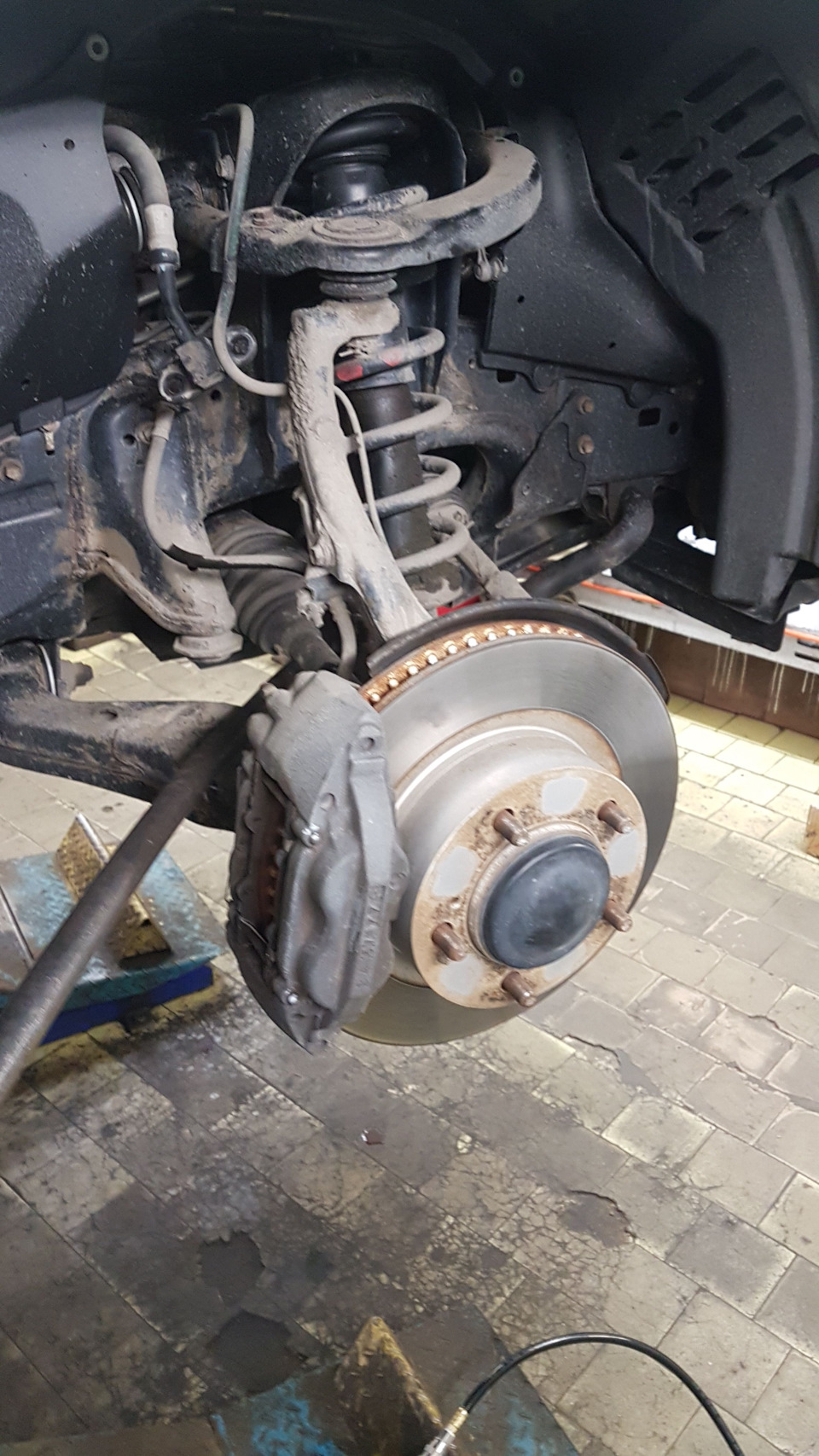 Замена стоек — Lexus LX (URJ200/URJ201), 5,7 л, 2008 года | запчасти ...