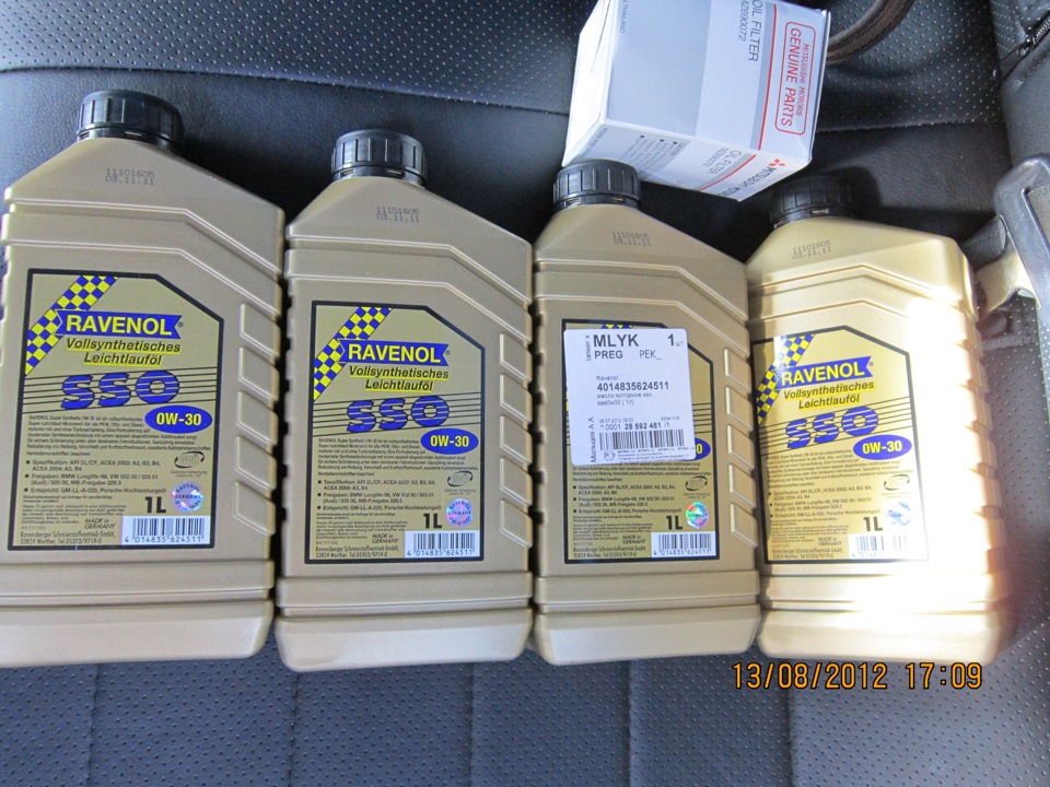 Замена масла в двигуне — Mitsubishi Lancer X, 1,8 л, 2008 года ...