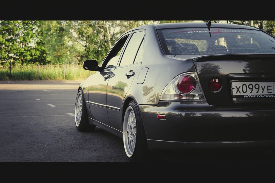 Parking Volokolamskaya — Lexus IS, 2 л, 1999 года | фотография | DRIVE2