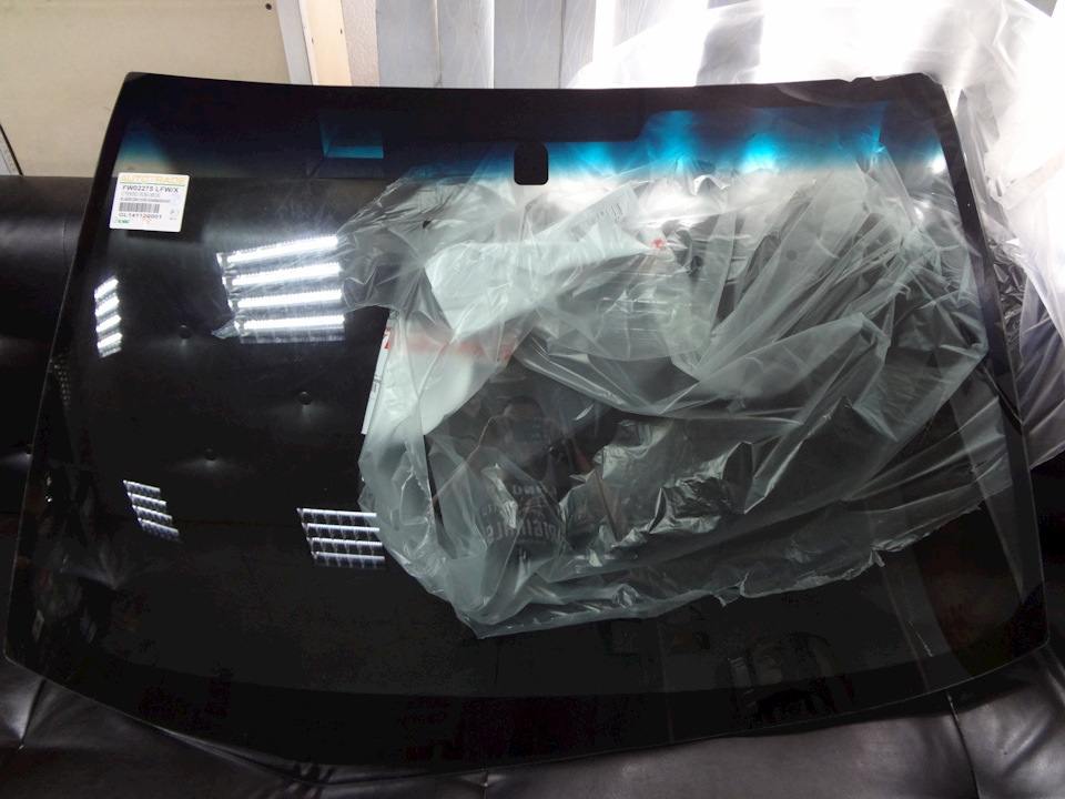 Замена лобового стекла — Mitsubishi Lancer Evolution VIII, 2 л, 2005 ...